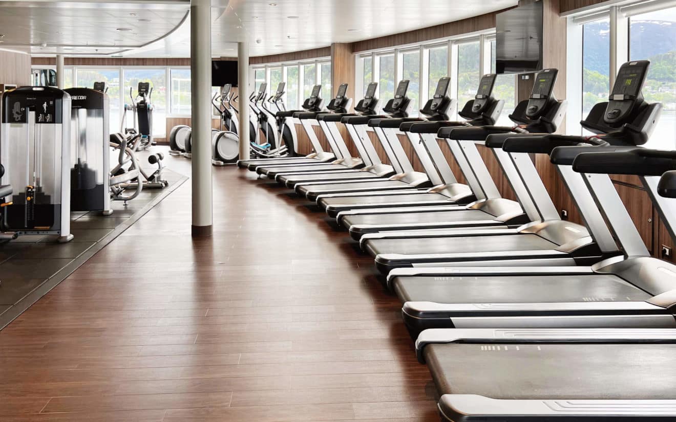 Rotterdam pools & wellness - The Luxury Cruise Review