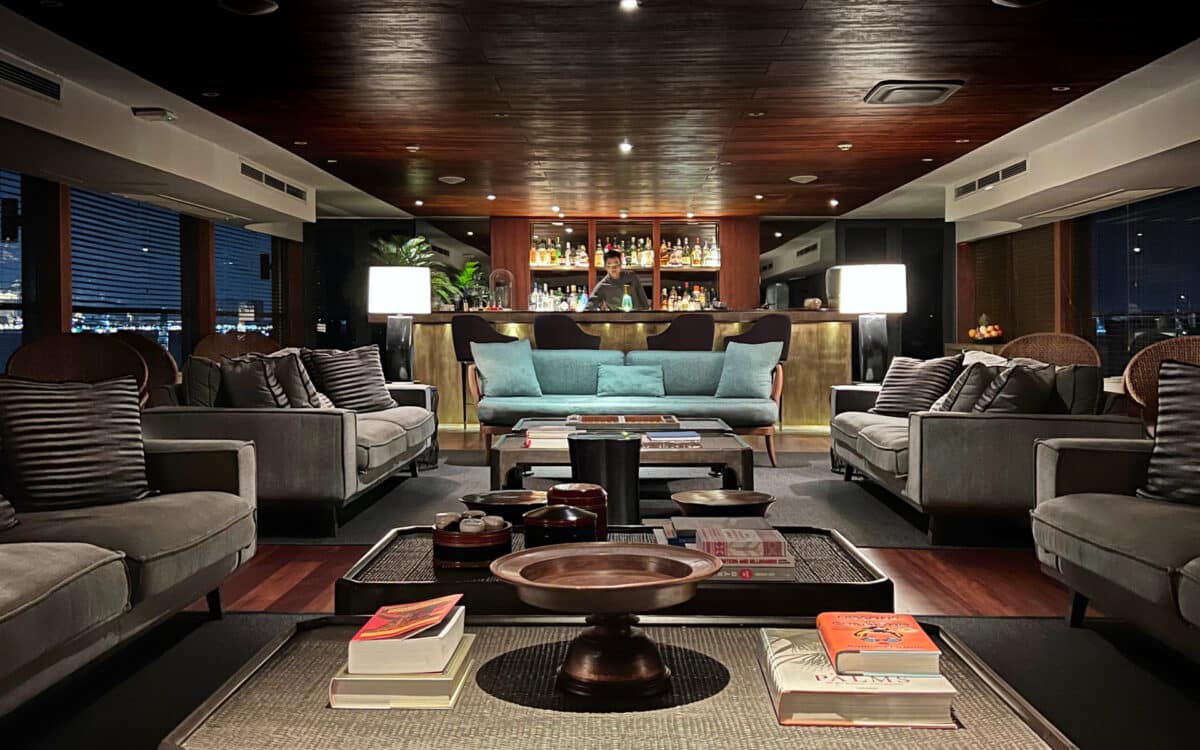 Aqua Mekong bars & nightlife - The Luxury Cruise Review