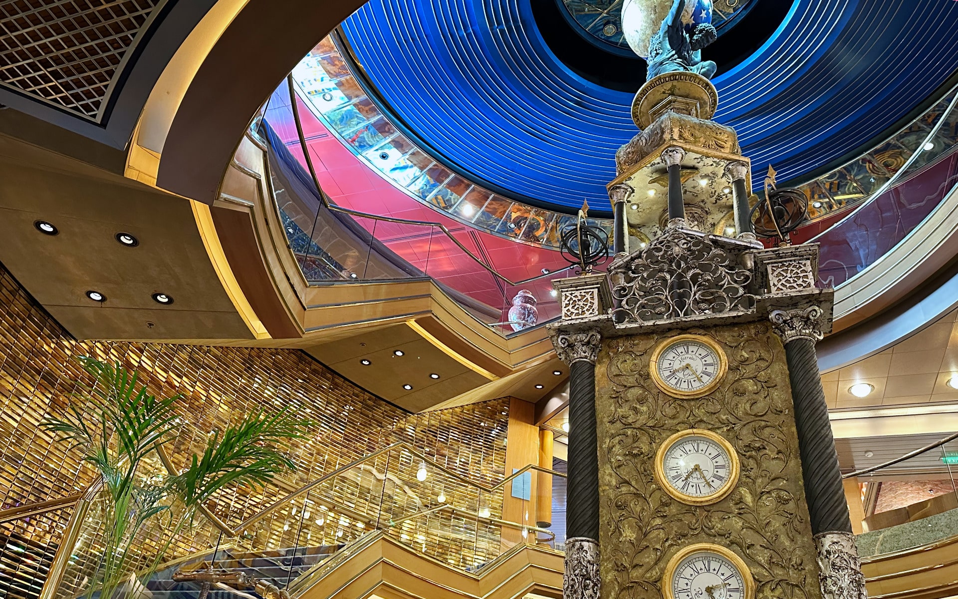 Borealis cruise ship cruise: Review, ship tour & deck plans